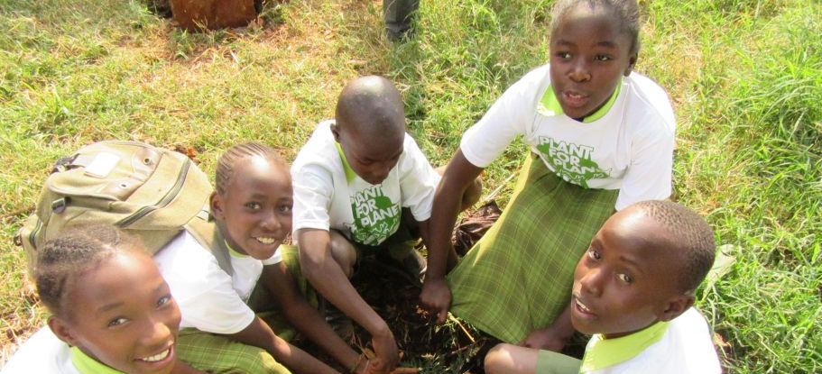 Children Helping The Environment